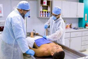 Embalsamar un cuerpo: así es el espeluznante proceso