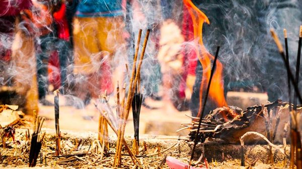 ¿Para qué sirve el incienso? Tipos, significado y usos | Cinco Noticias