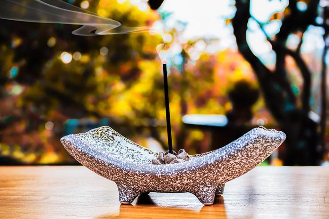 ¿Para qué sirve el incienso? Tipos, significado y usos | Cinco Noticias