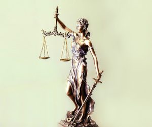 Tipos de Legitimidad » Definiciones, Principios y Ejemplos